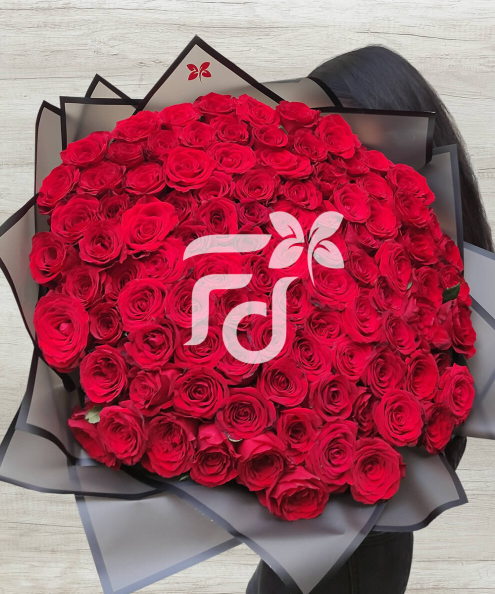 Super Ramo Buchón de 100 Rosas Rojas COD:AF518 – FIORE DETALLES